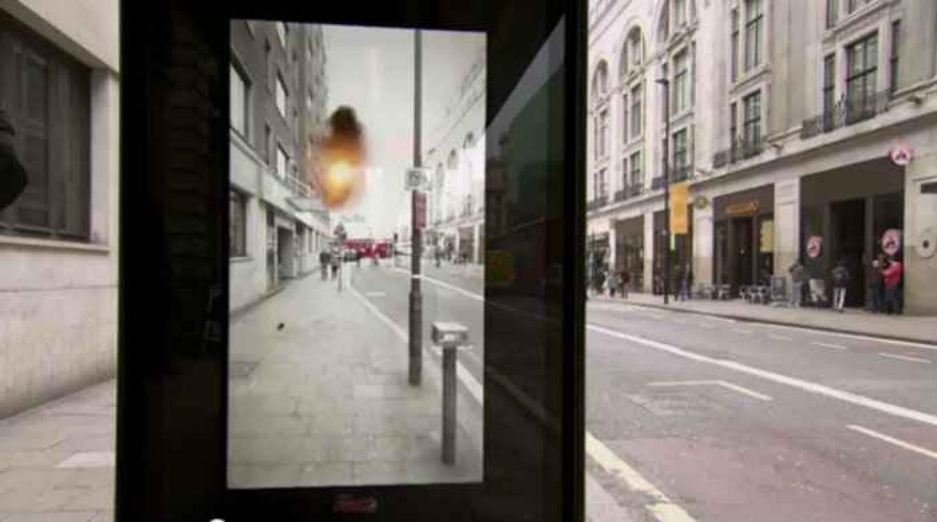 Panique à l'arrêt de bus: la campagne publicitaire qui fait le buzz ...
