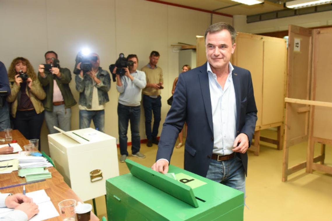 Elections 2018: Benoît Lutgen conserverait sa majorité absolue à ...
