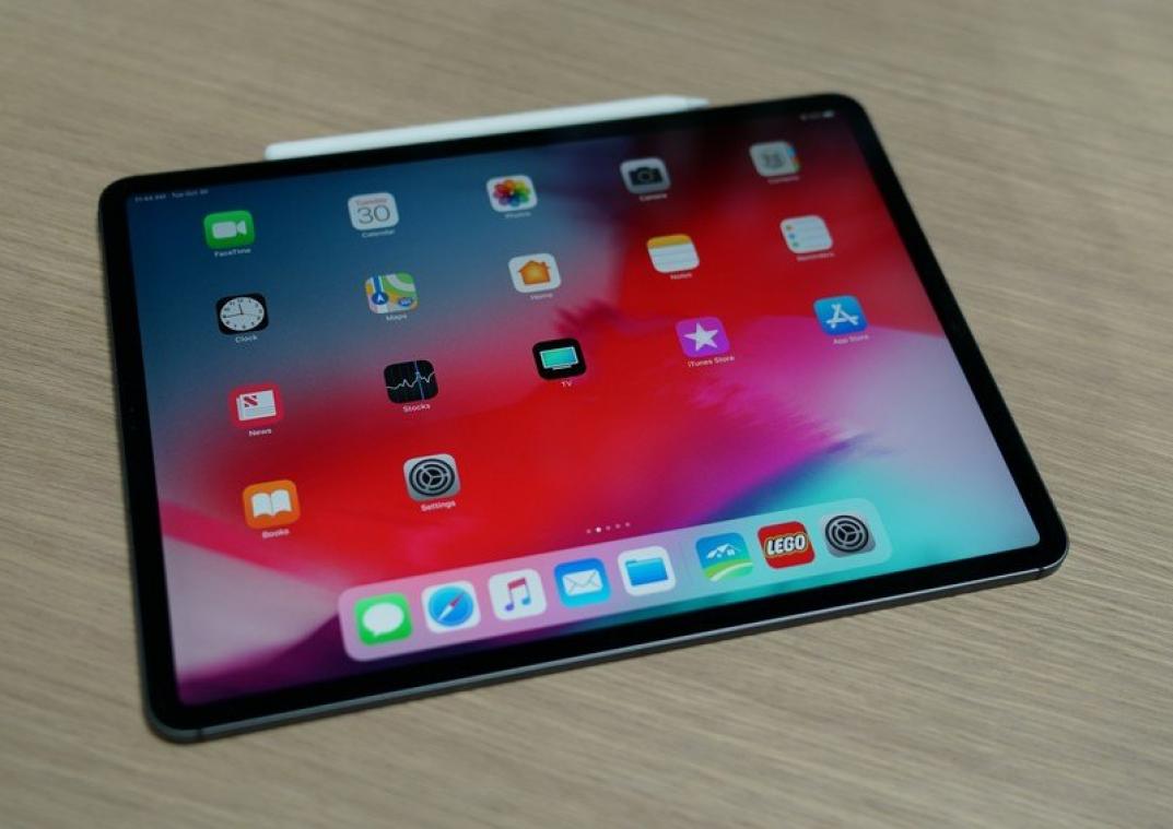 Un enfant bloque l'iPad de son père pendant 48 ans - Metrotime