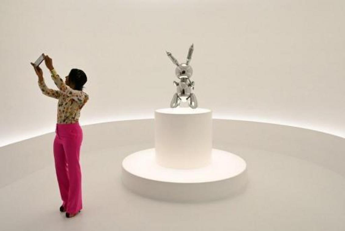 Un lapin de Jeff Koons vendu 91,1 millions de dollars, record pour un ...
