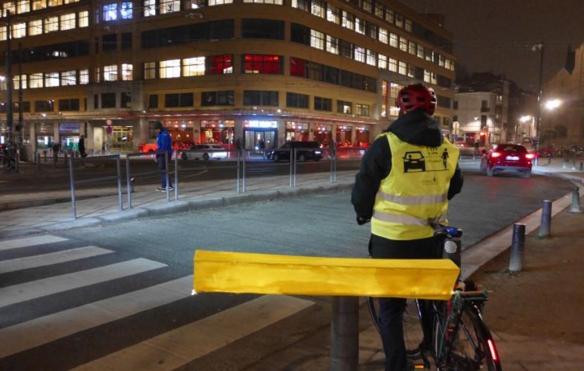 Pour doubler un cycliste, respectez la frite de distance - Metrotime