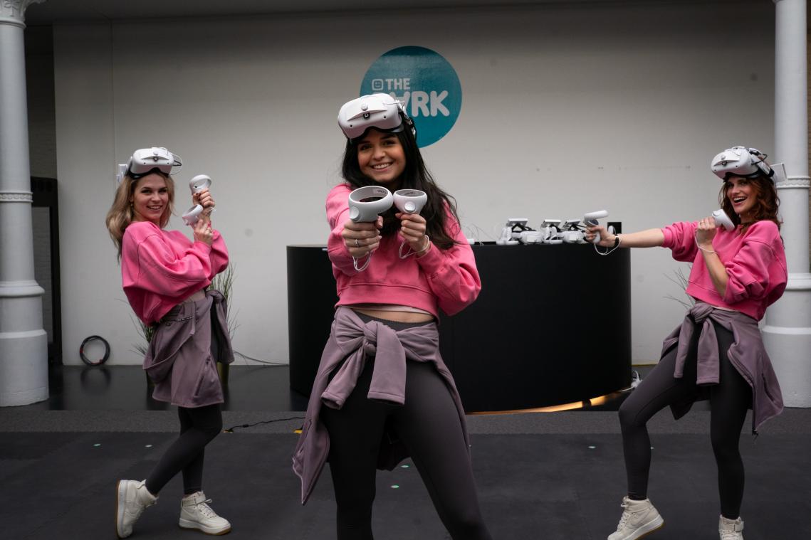 Danser comme un pharaon avec le jeu VR du groupe K3 : on a testé pour ...