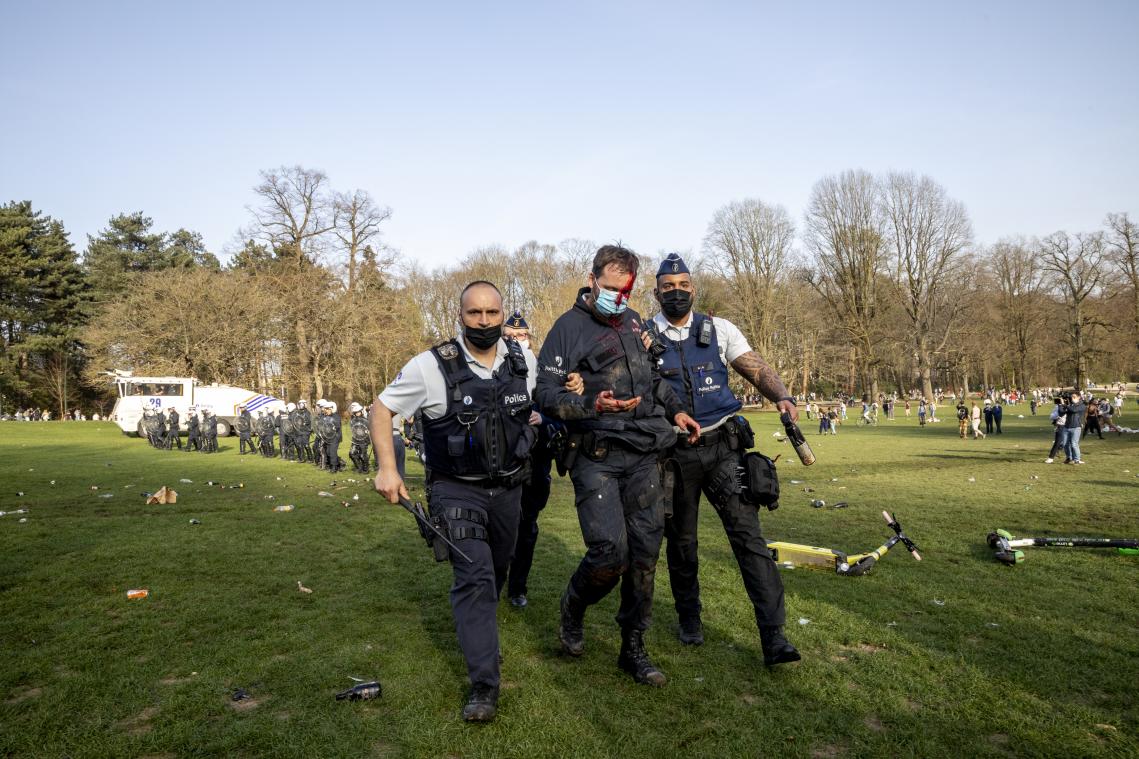 "Le gouvernement n'a aucune raison d'interdire cet événement", estiment ...