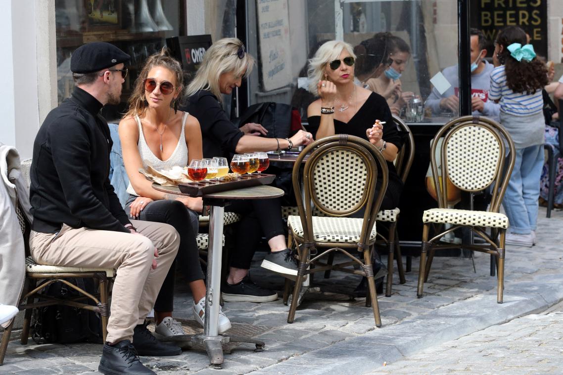 Le secteur Horeca rouvrira en intérieur le 9 juin - Metrotime