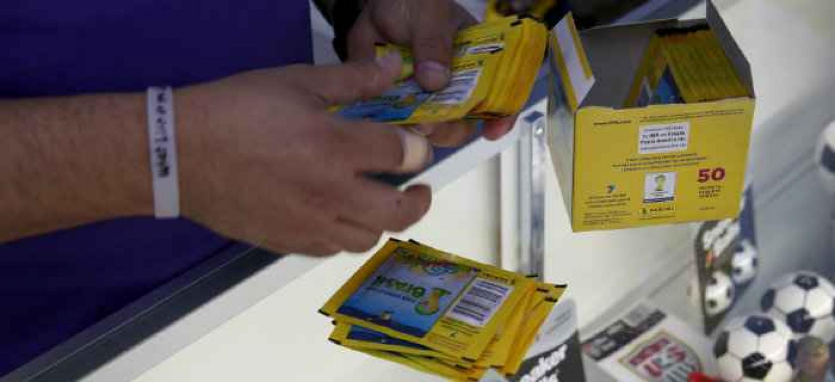 Découvrez le nombre de vignettes que vous devez acheter pour remplir ...