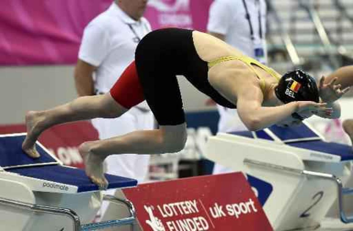 Le relais 4x100 4 nages féminin en finale avec un nouveau record de ...