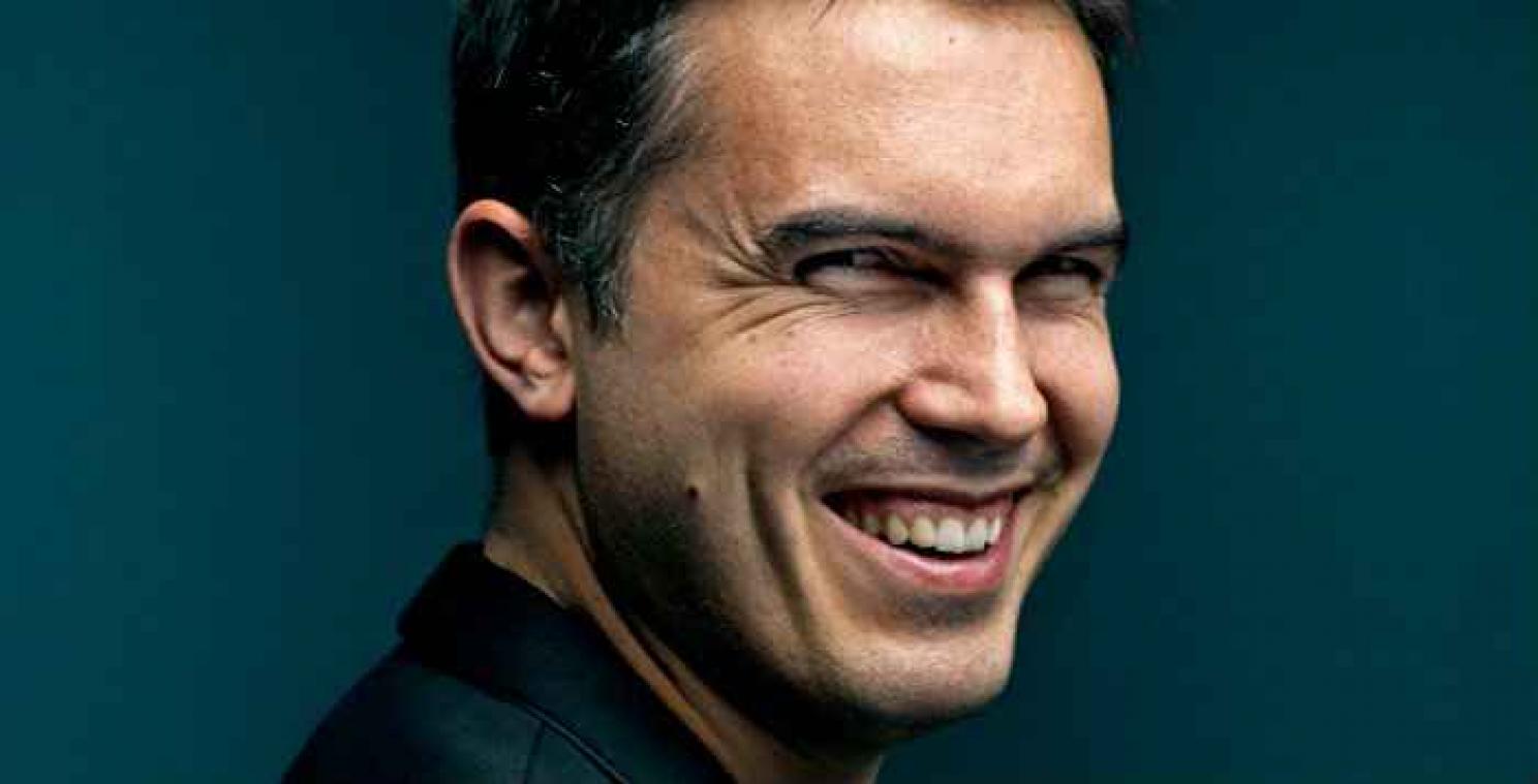 Maxime Chattam se réinvente dans «Le Coma des Mortels» - Metrotime