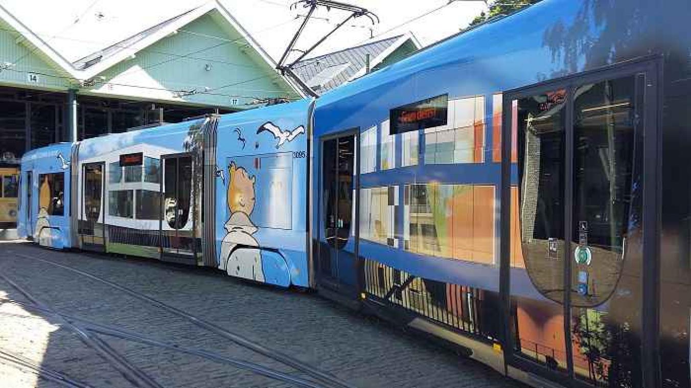 PHOTOS. Découvrez le nouveau tram de la Stib avec Tintin - Metrotime