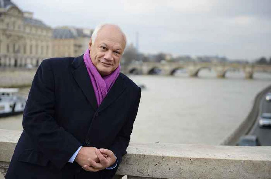 Le Roi a anobli douze personnes - Metrotime