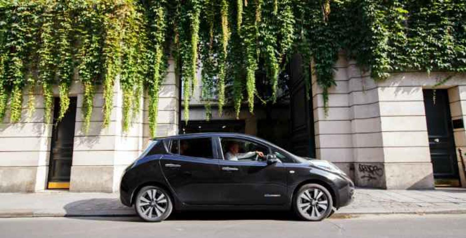 Uber fait la promotion de voitures plus «vertes» - Metrotime