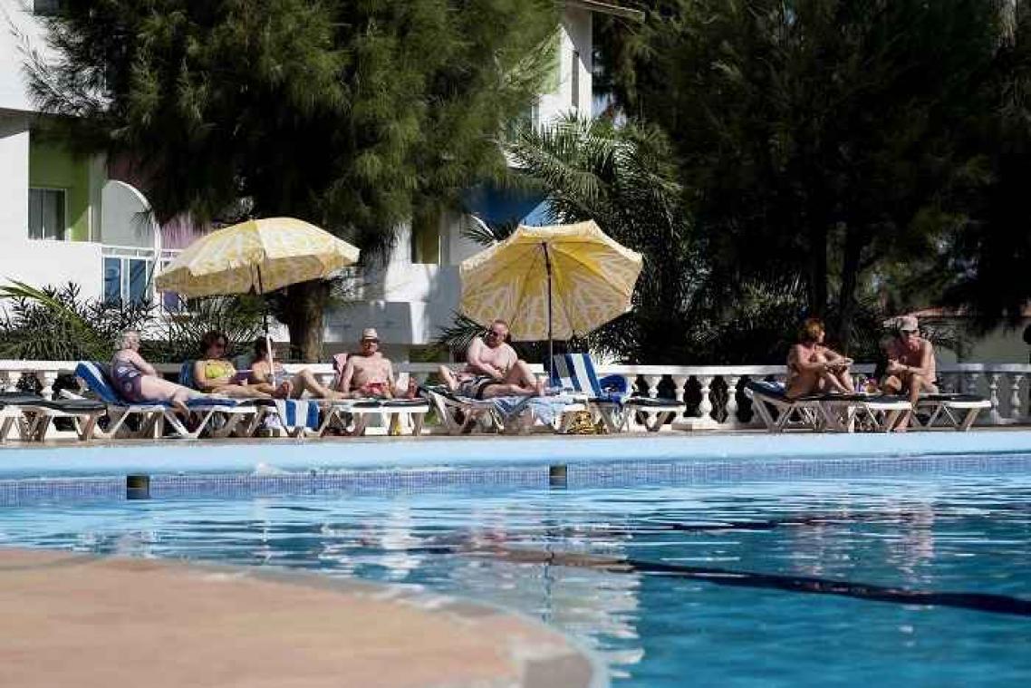 Le fisc français retrouve 300 piscines grâce à Google maps - Metrotime