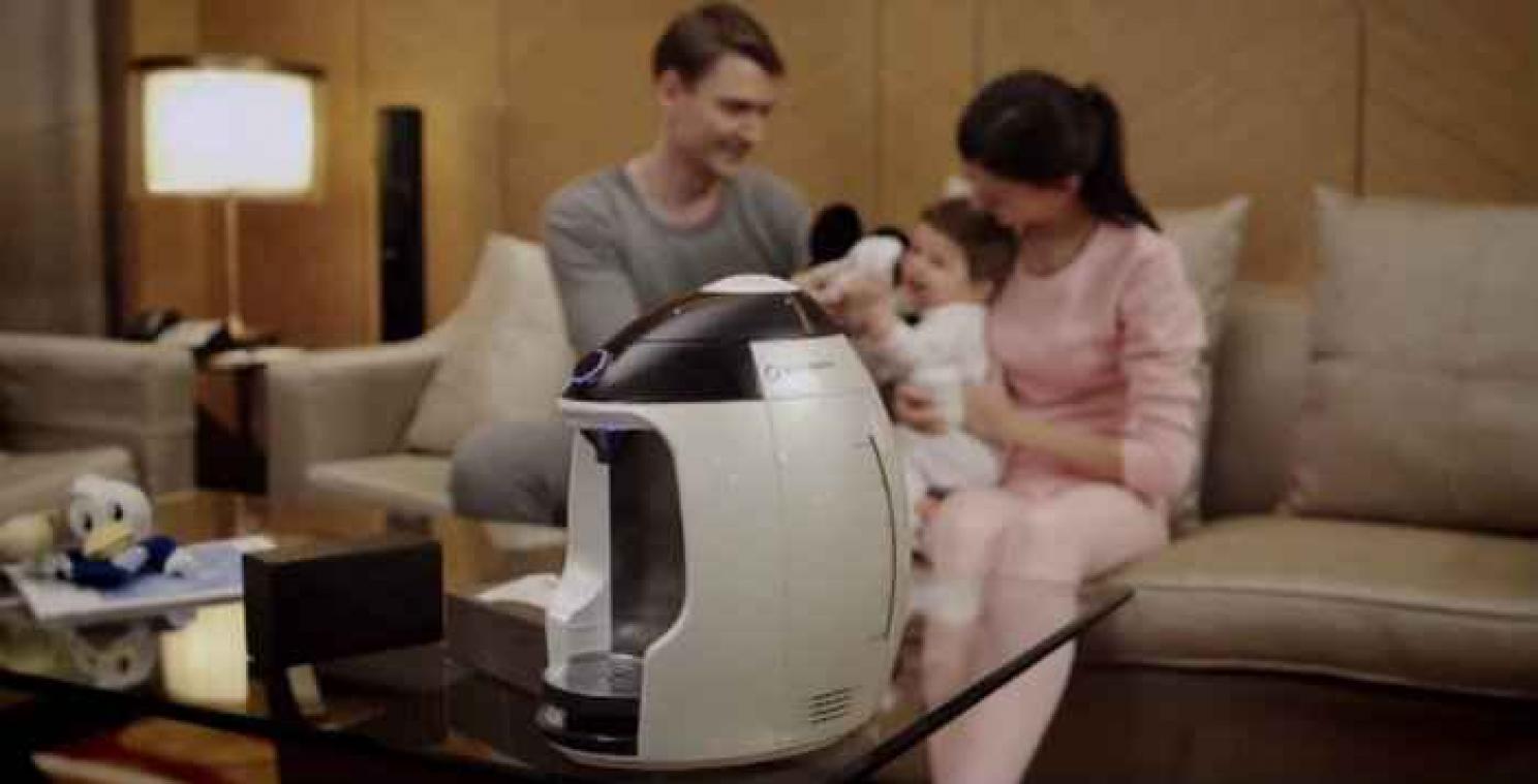 Une machine à biberons connectée pour préparer le lait automatiquement ...