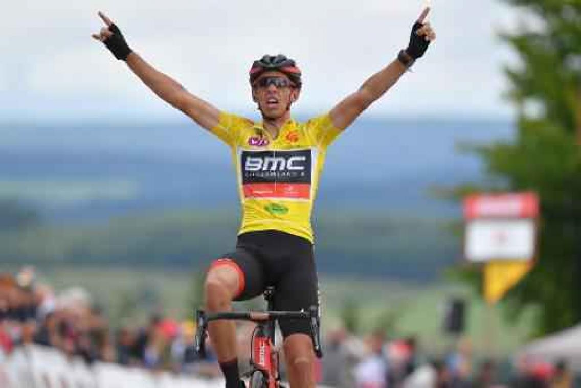 Le maillot jaune Dylan Teuns (BMC) s'impose en solitaire à Houffalize ...