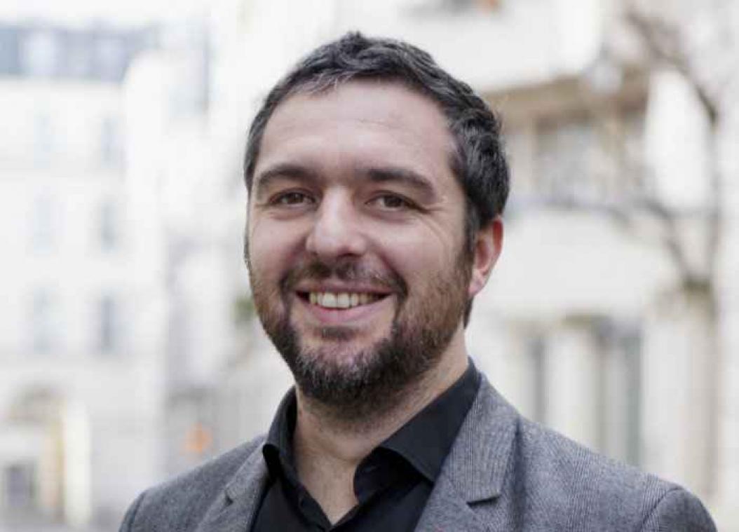 Jérôme Colin sort son premier roman "Éviter les péages" - Metrotime