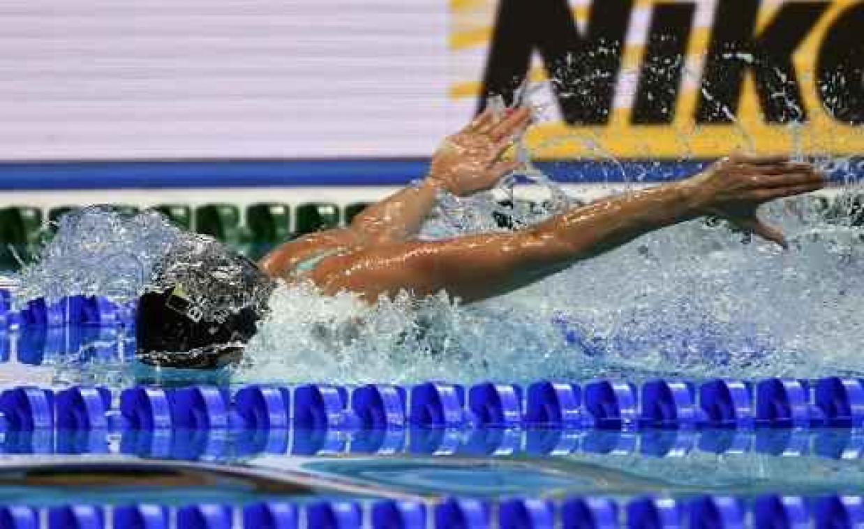 Kimberly Buys en demies du 100 mètres papillon - Metrotime