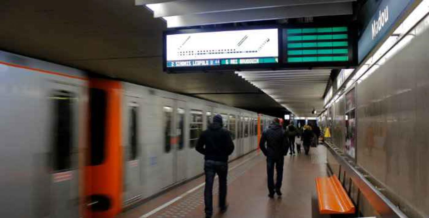 La station de métro Madou devient "Madouce" et met les femmes à l ...