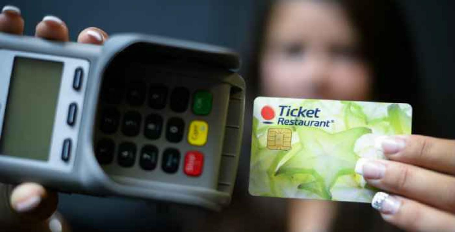 Les chèques-repas passent définitivement en version électronique ...