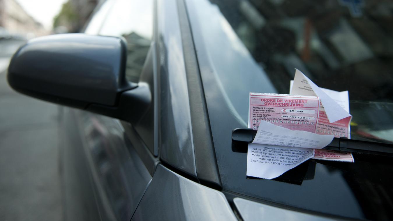 Sa contravention de stationnement de 25€ se transforme en une amende de ...