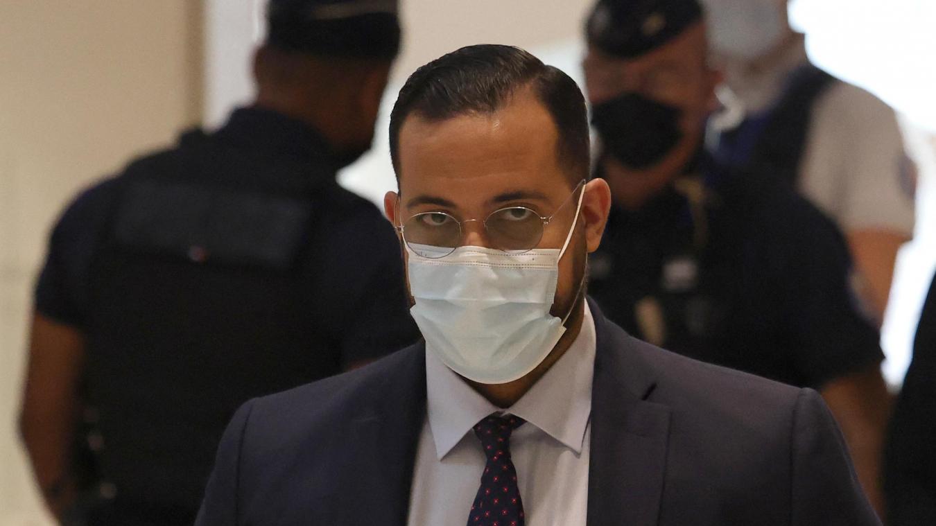 Alexandre Benalla face au tribunal à Paris, trois ans après le scandale ...