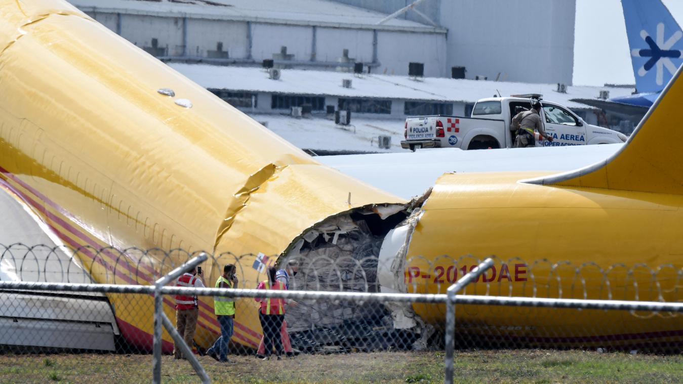Un avion-cargo se casse en deux lors d’un atterrissage d’urgence au ...