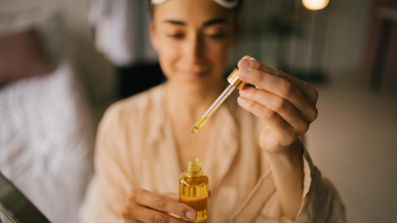 Vous souhaitez une peau éclatante de santé? Tentez la routine nocturne ...