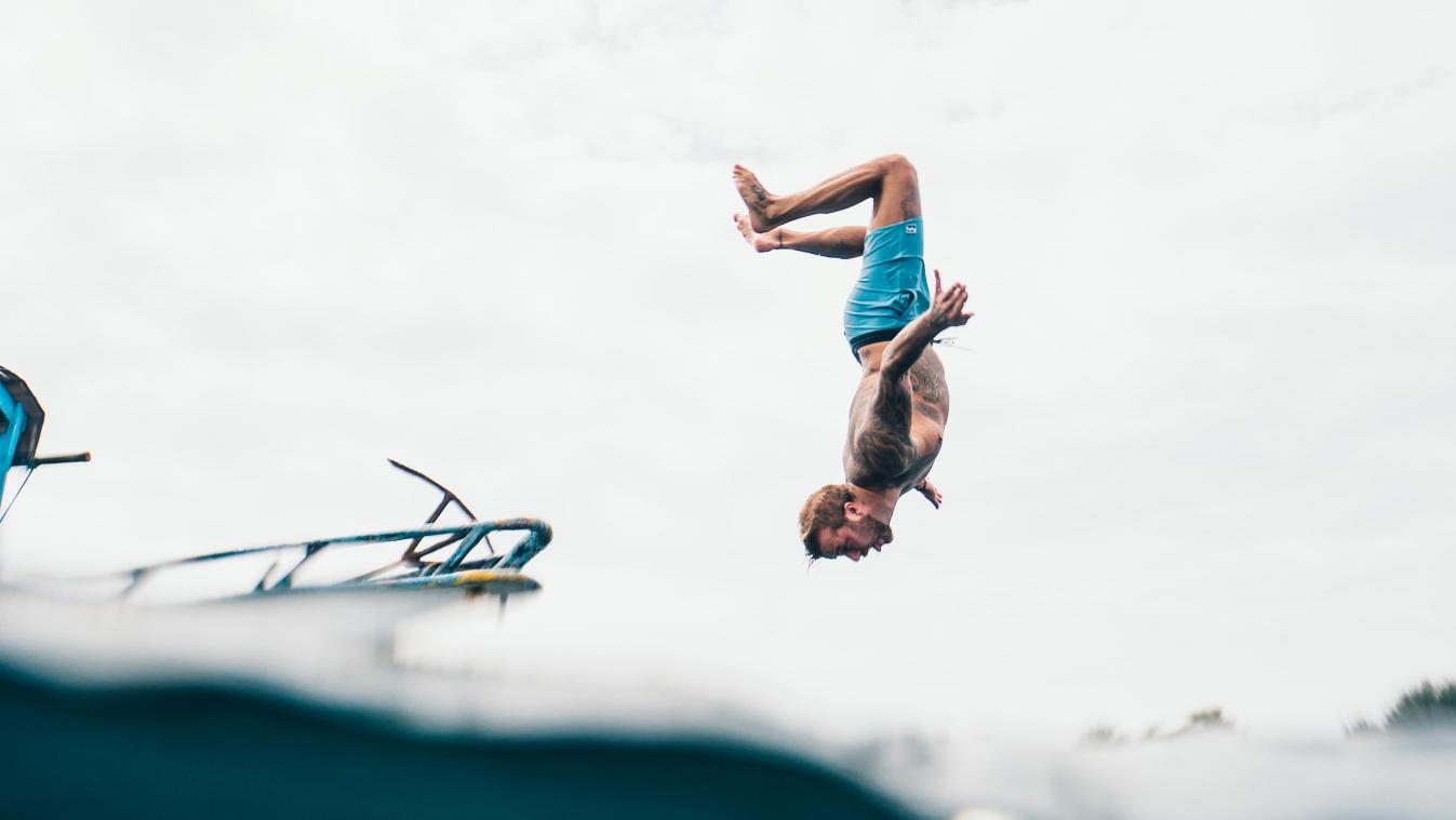 C’est quoi le «boat jumping», un challenge TikTok qui a déjà fait ...