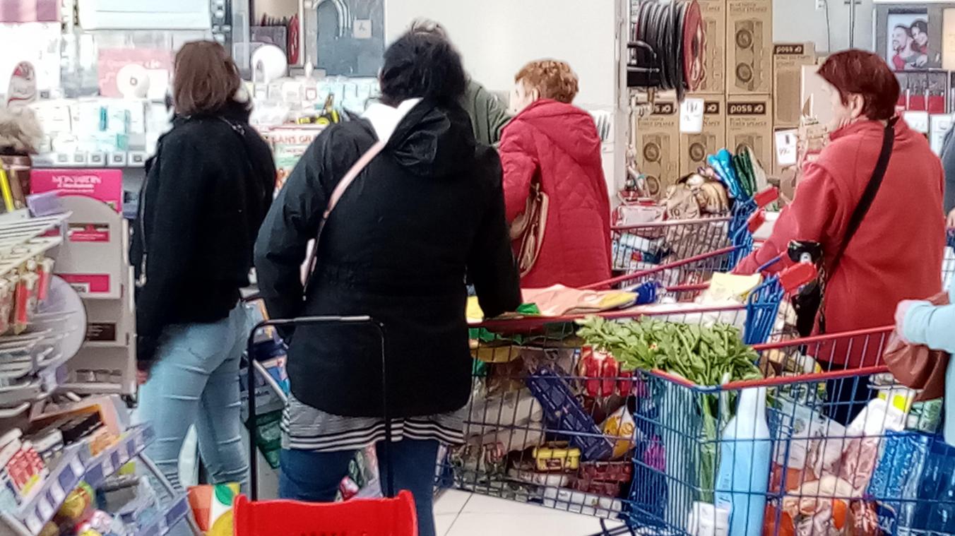 Voici l’astuce imparable pour choisir la file la plus rapide au ...