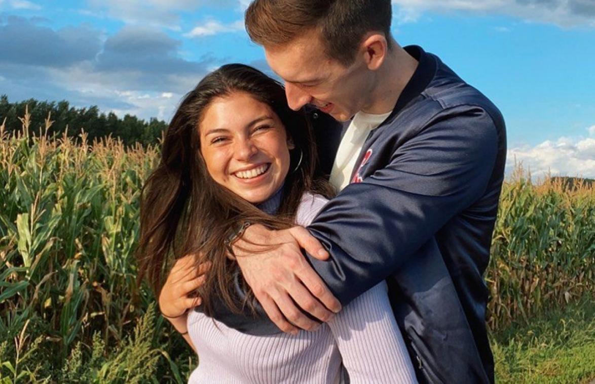 TikTokster Céline Dept en haar vriend doen aan gezinsuitbreiding (foto ...