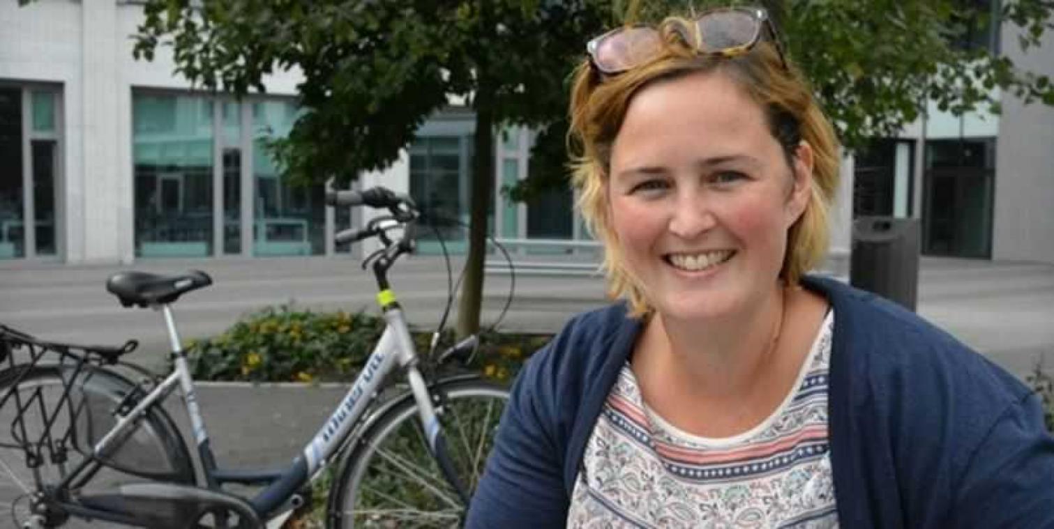 Vique vertelt hoe zij autovrij werkt - Metrotime