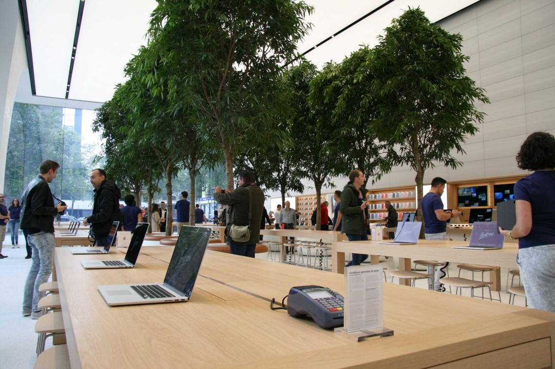 Eerste Belgische Apple Store opent de deuren - Metrotime