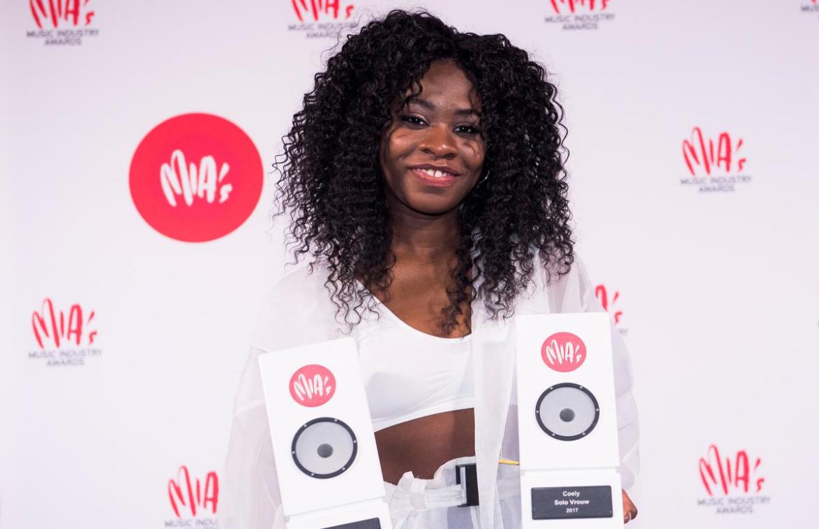 Coely voor het eerst mama geworden: «We zijn gezegend!» (foto) - Metrotime