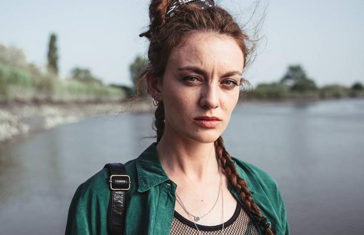 ‘GR5’-actrice Violet Braeckman poseert in doorzichtige outfit: «Zo mooi ...