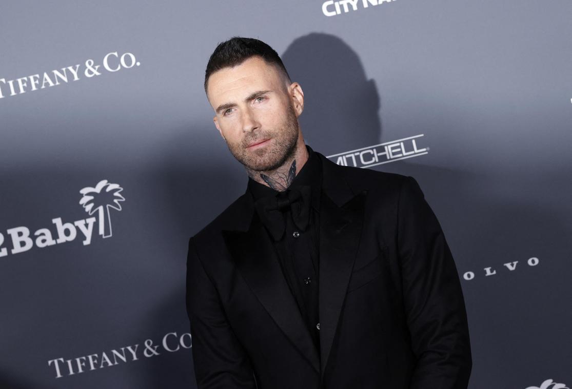 Adam Levine ontkent affaire met Instagrammodel, maar bevestigt ...