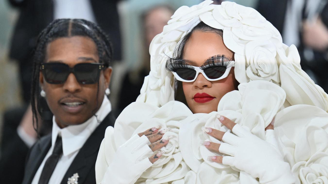 Rihanna onthult eindelijk de naam van haar zoon, die op zijn minst ...