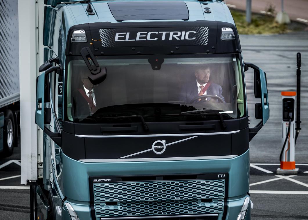 Eerste volledig elektrische vrachtwagens rijden rond in Antwerpse haven - Metrotime