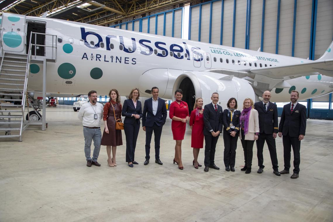 Brussels Airlines verwelkomt allereerste gloednieuwe vliegtuig - Metrotime
